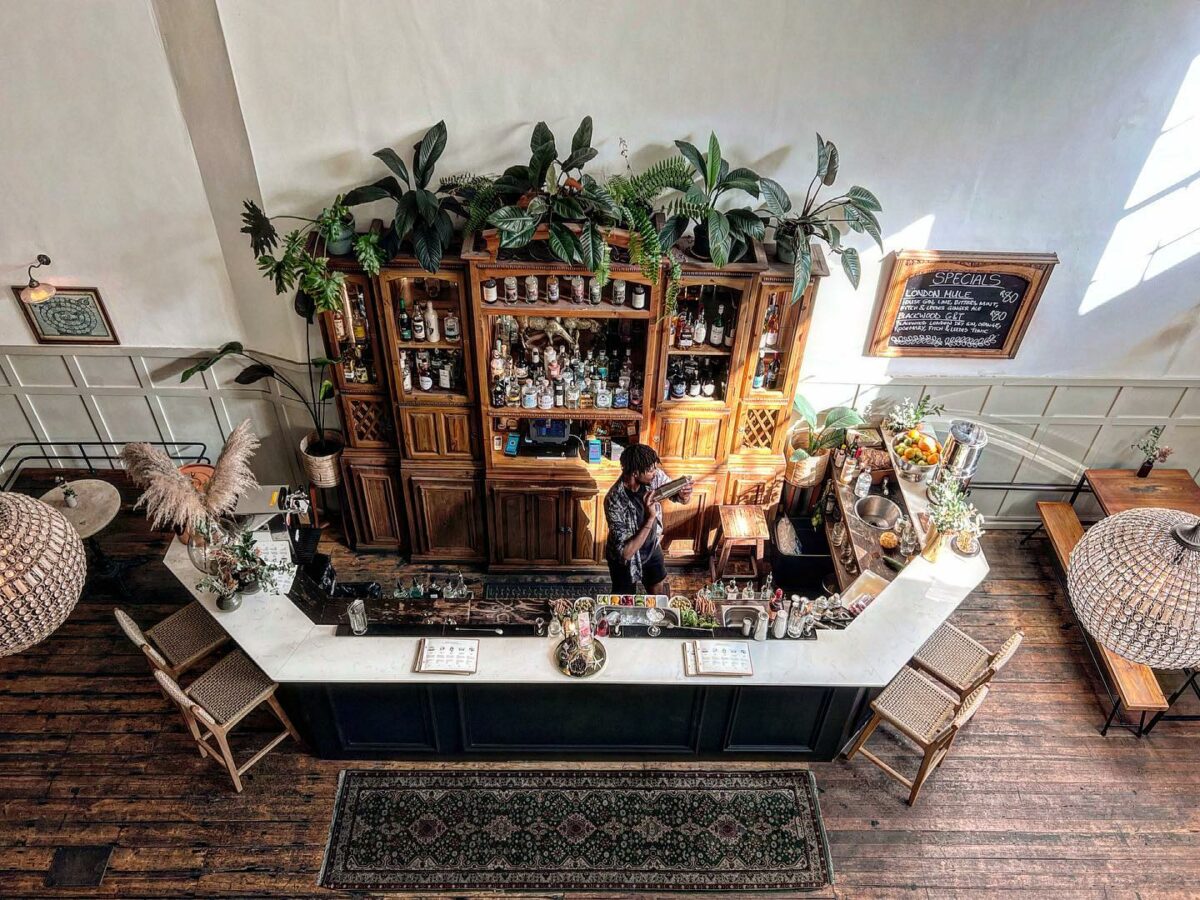Cape Town's Bars and Clubs: The Best 11 to Experience the Capetonian ...