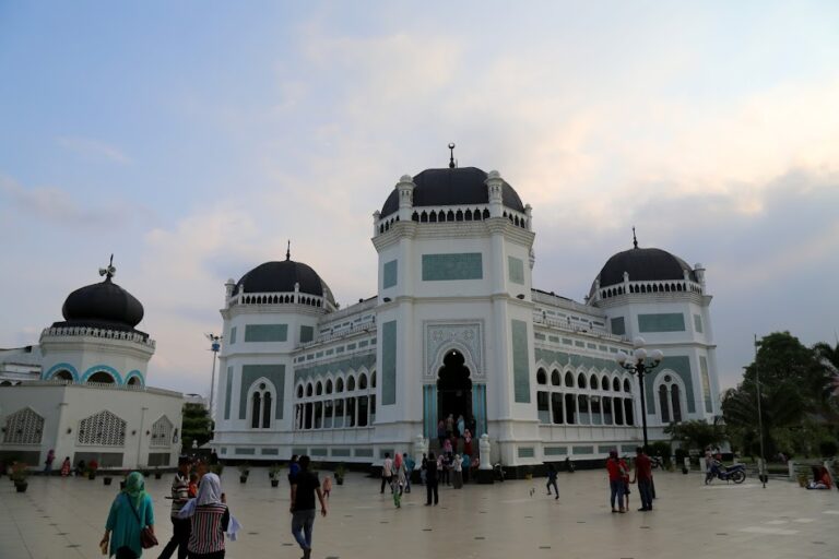 Two Weeks in Indonesia Travel Itinerary: Volcanos, Orangutans and Beaches