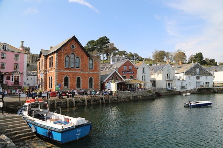The 7 Best Pubs in Cornwall for A Pint: A Local's Guide