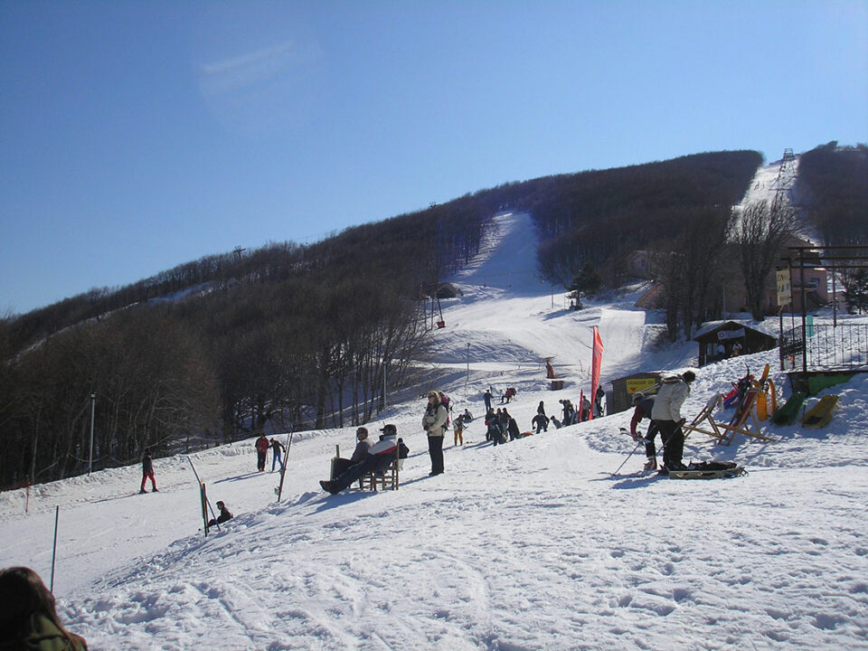 Skiing in Greece? The Top 6 Greek Winter Destinations