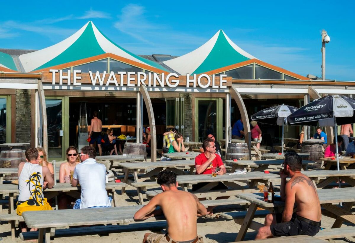 The 7 Best Pubs in Cornwall for A Pint: A Local's Guide