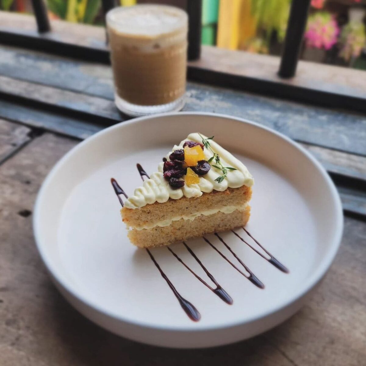 11 Hoi An Cafes For Excellent Coffee, Brunch & Old Town Views