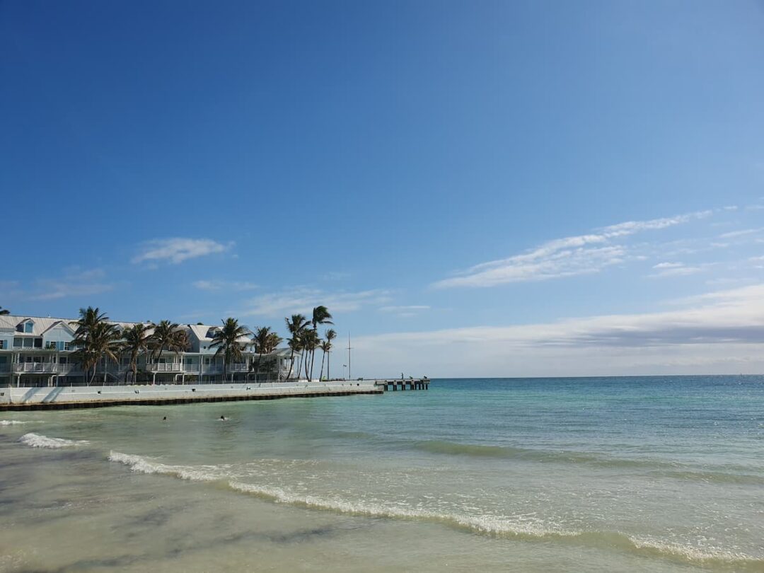 Key West vs Key Largo: The Hottest of the Florida Keys for 2025