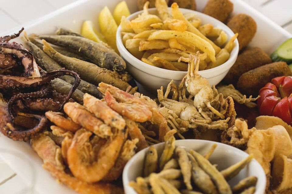 Don't Miss These 9 Best Restaurants in Larnaca