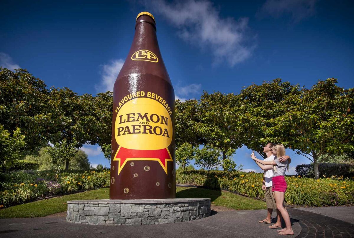 A Kiwi Food Lover's Guide: 7 Must-Try New Zealand Snacks