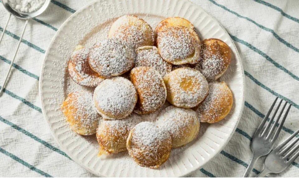 9 Dutch Snacks Every Traveler Must Try in the Netherlands